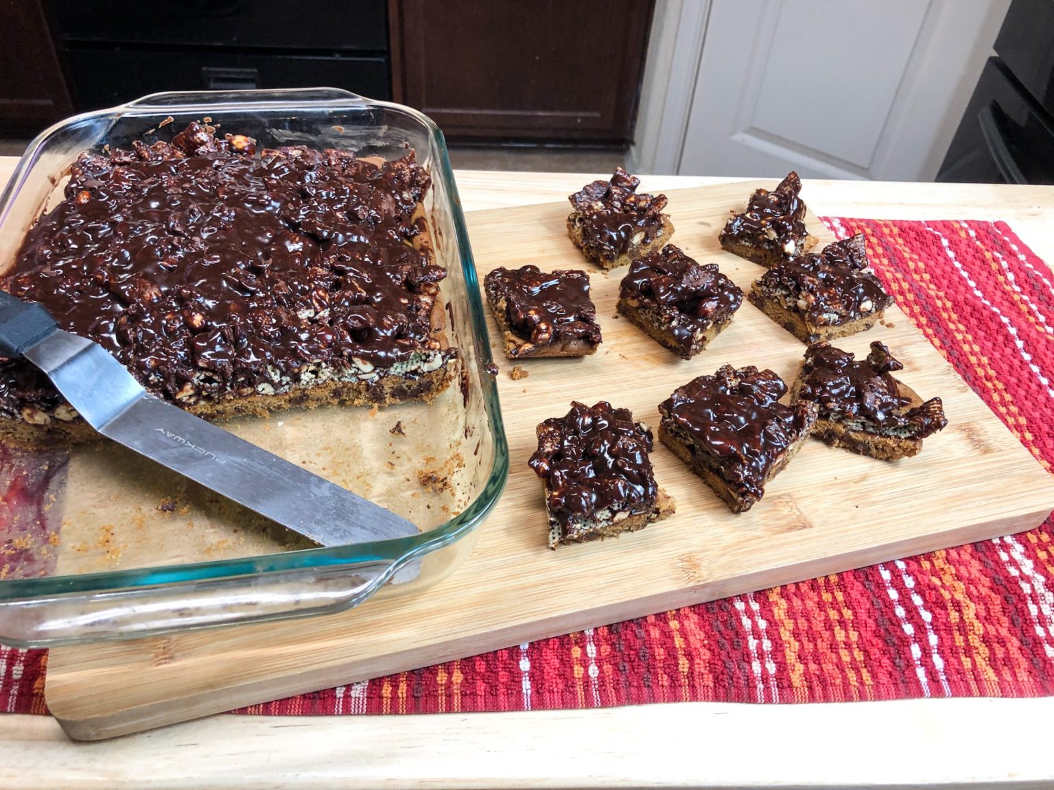 The Best Cookie Bars – 5 Ingredients – Catherine's Plates