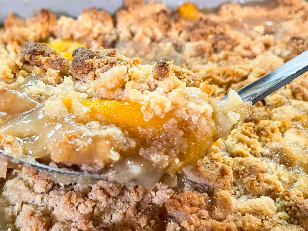 Easy Peach Cobbler Using Canned Peaches – Catherine's Plates